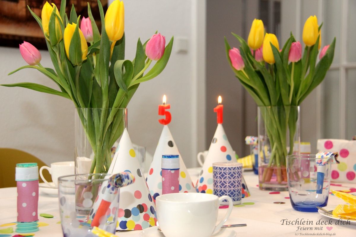 Bunte Tischdekoration für Karneval und Fasching - Tischlein deck dich